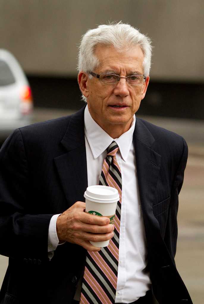 In Stanford trial, IRS agent tells of big deposits