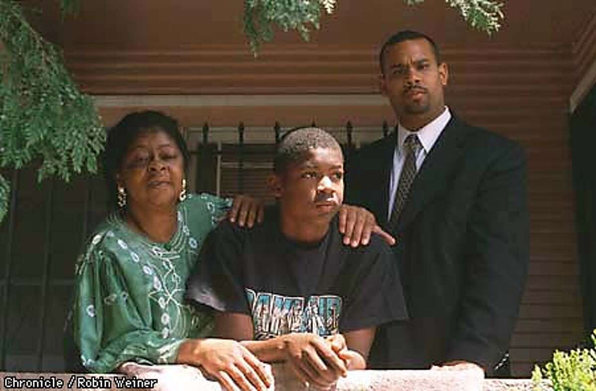 Battling Oakland's Street Scene / City manager joins effort to save ...