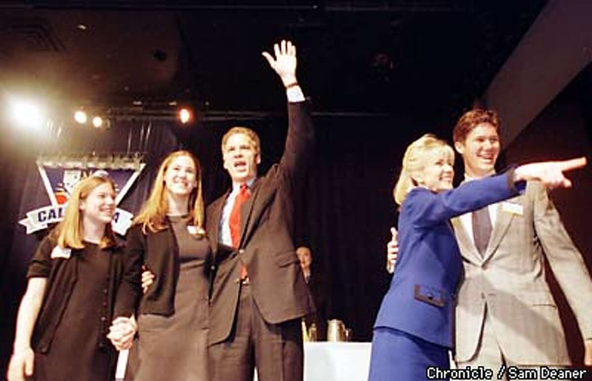 PAGE ONE -- Democrats End Conclave Sniffing a November Win