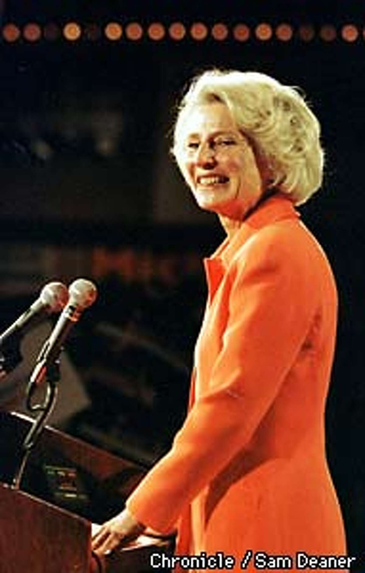 PAGE ONE -- Democrats End Conclave Sniffing a November Win