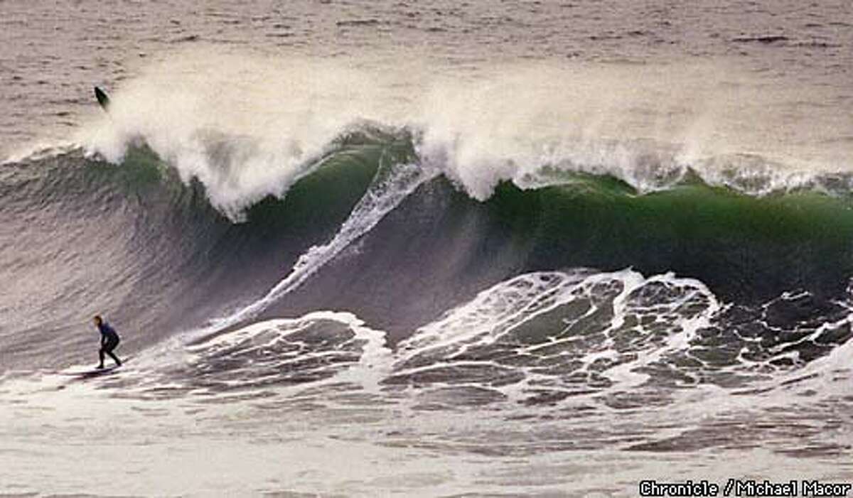 Where Mavericks Dare to Ride / Elite surfers tempt fate at infamous ...