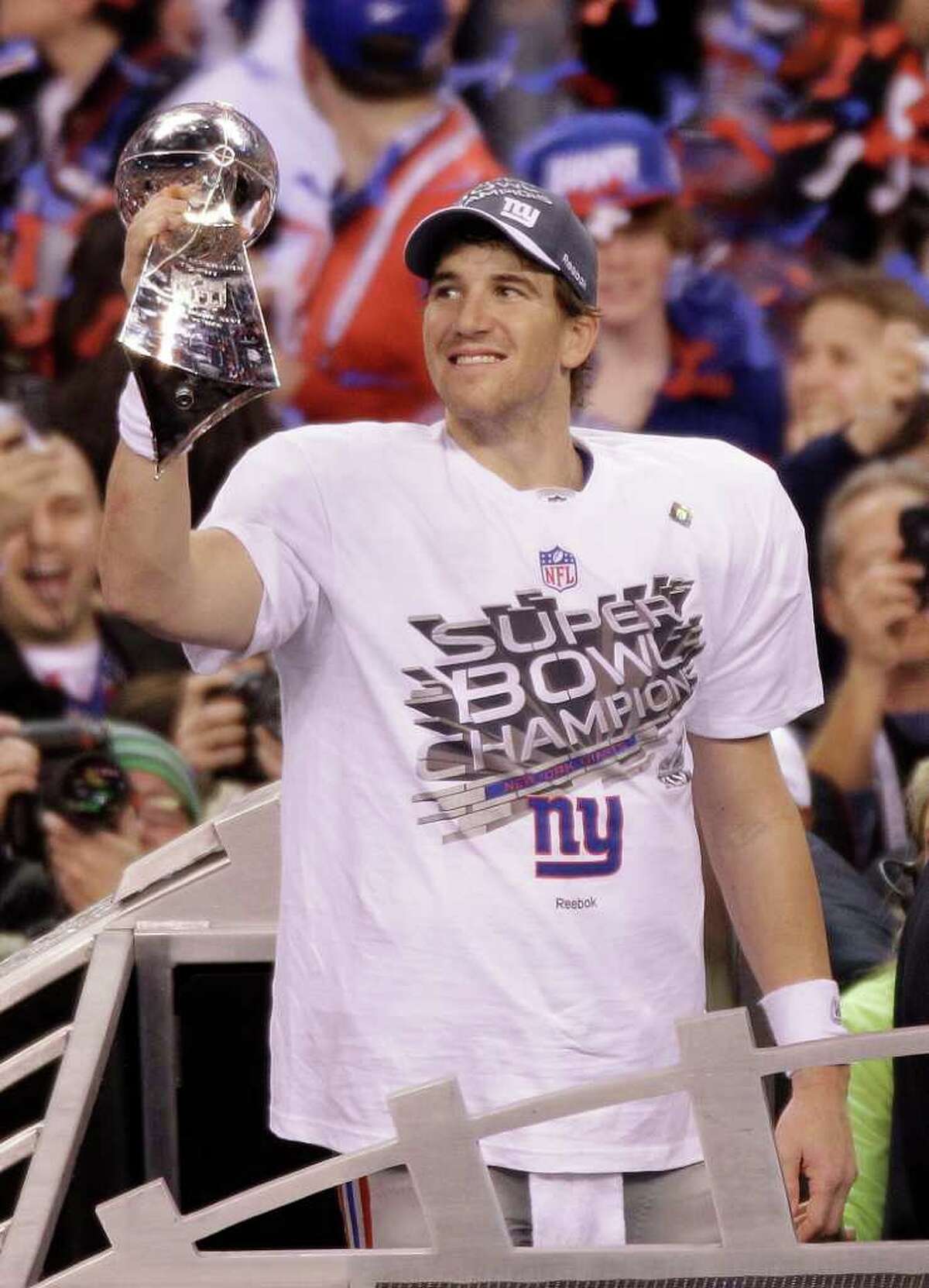 Eli drives off with MVP