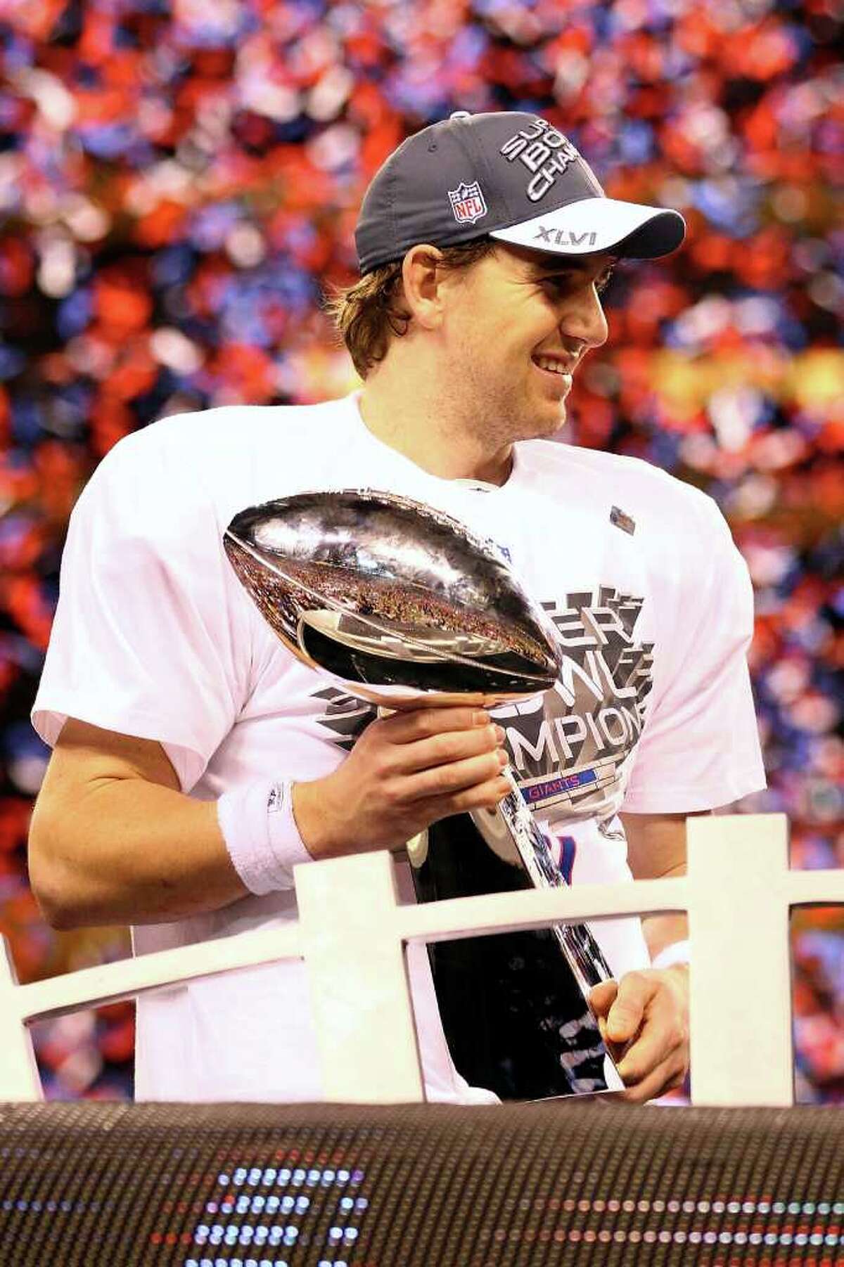 Eli drives off with MVP