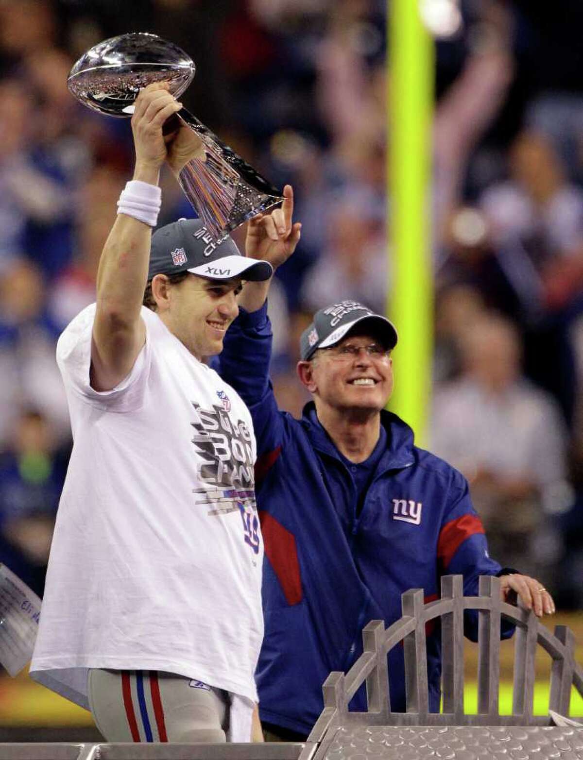 Eli drives off with MVP