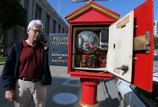 Why S.F. still counts on street fire alarm boxes