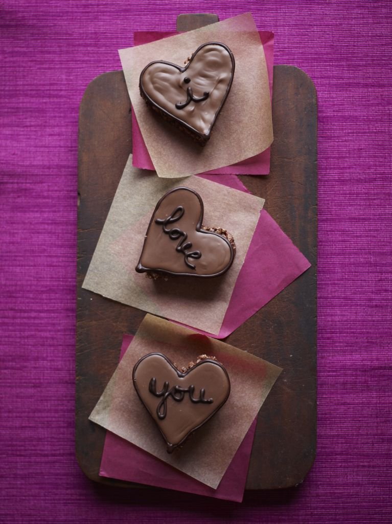 Recipe: Hazelnut Hearts