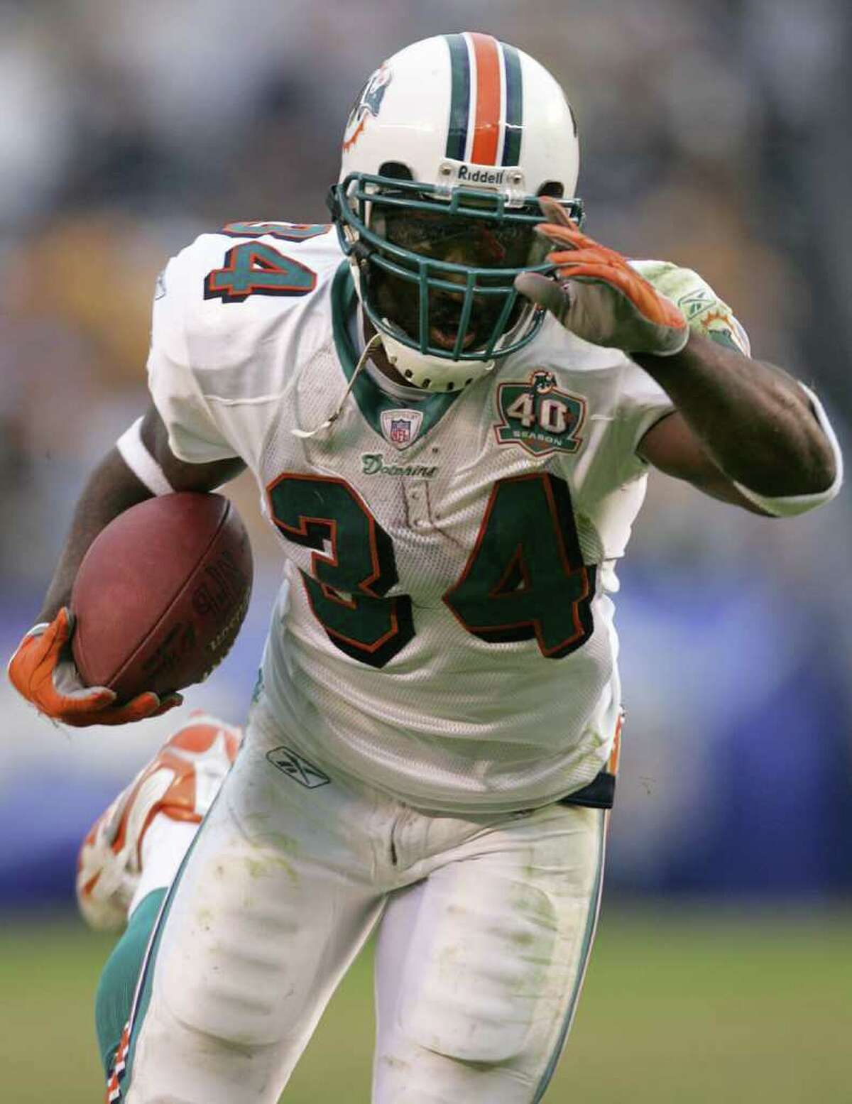 Former UT star Ricky Williams retiring from NFL