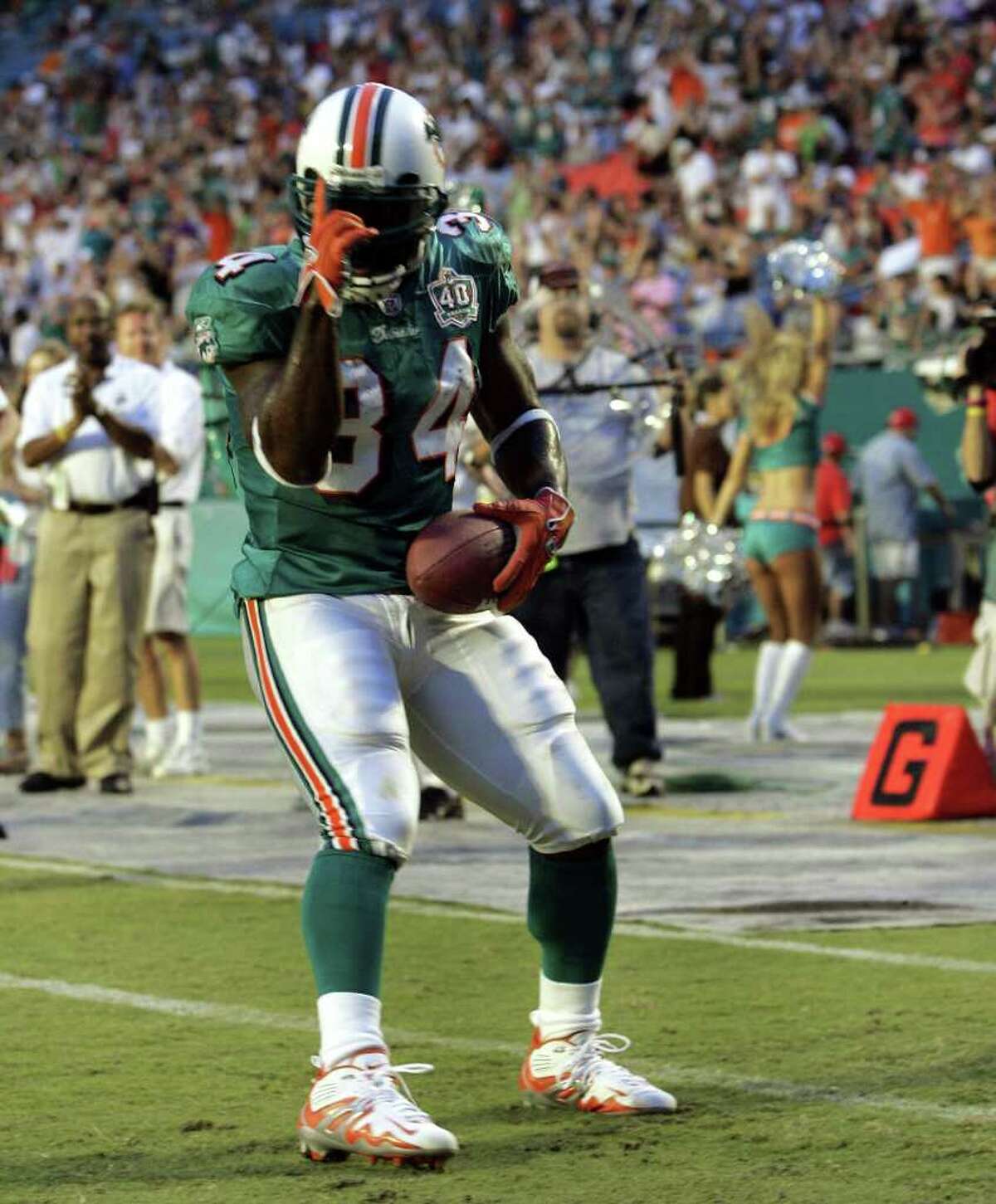 Former UT star Ricky Williams retiring from NFL