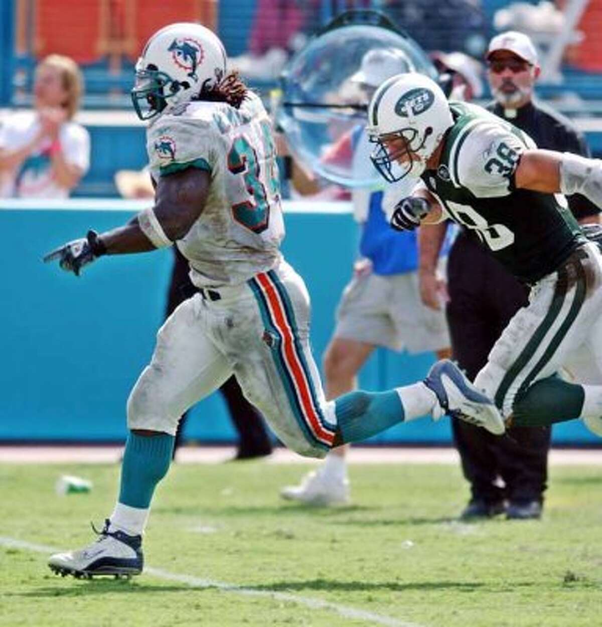 Ricky Williams makes jump into coaching at UIW