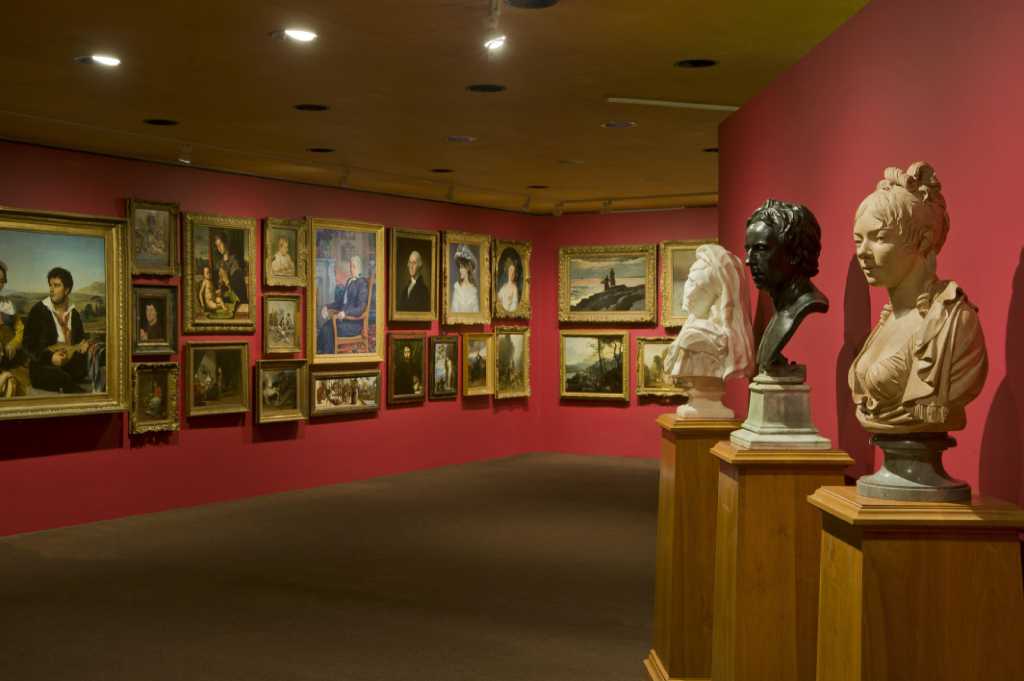 What's on display at museums and galleries