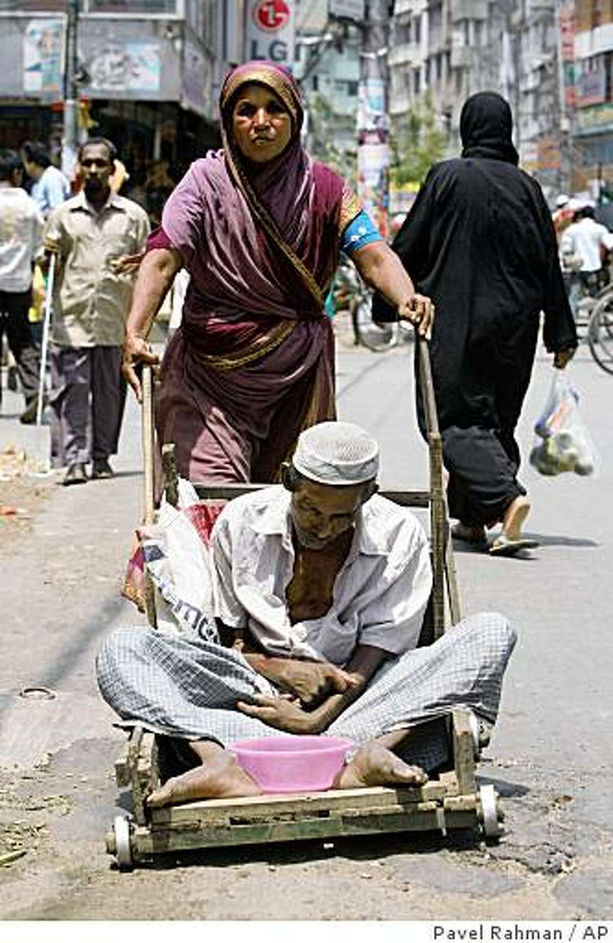 Bangladesh cracks down on begging in public