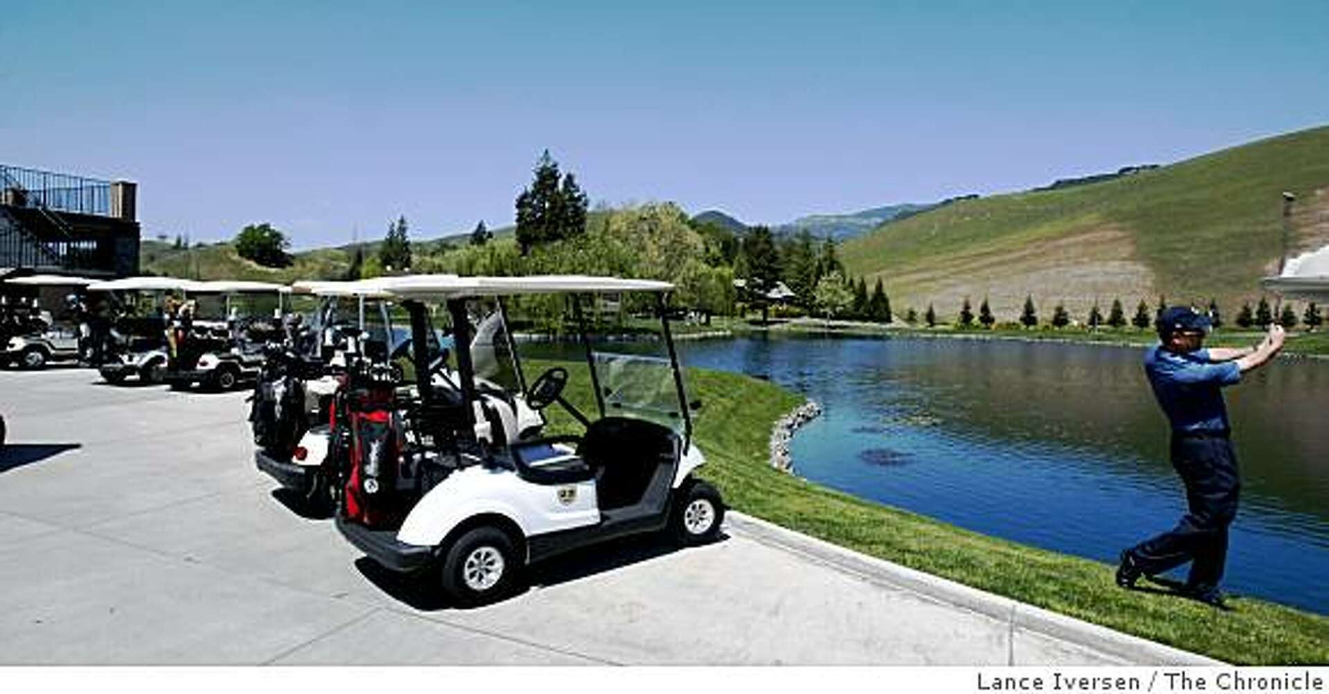Country clubs working to keep membership levels