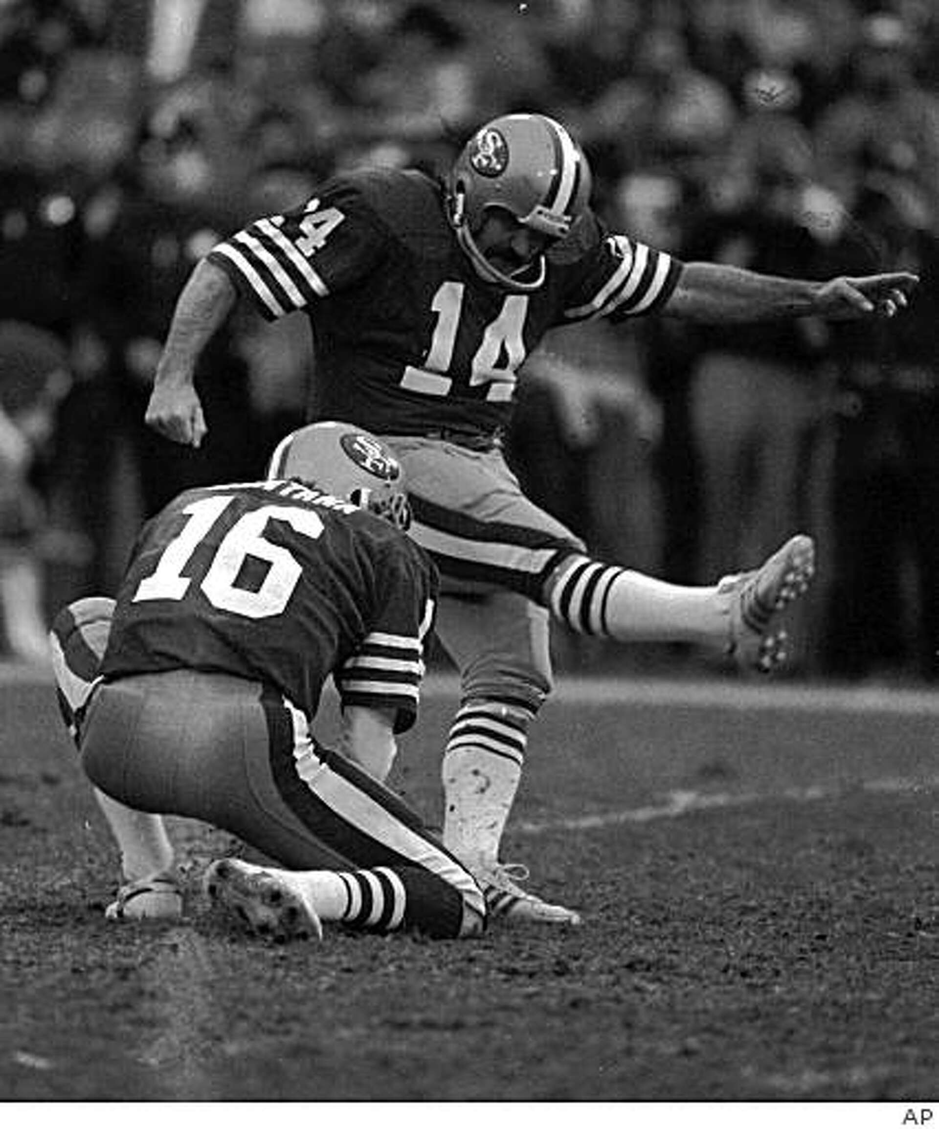 Kicker lined up success in NFL, but life after game proves harder