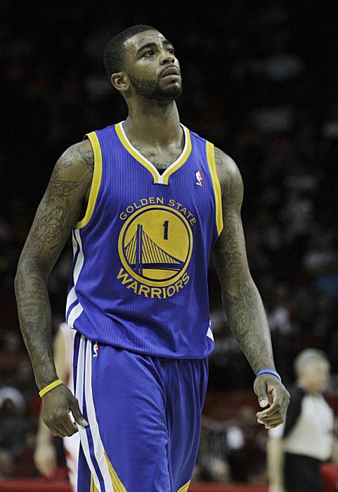 David Lee returns; Dorell Wright scores 30