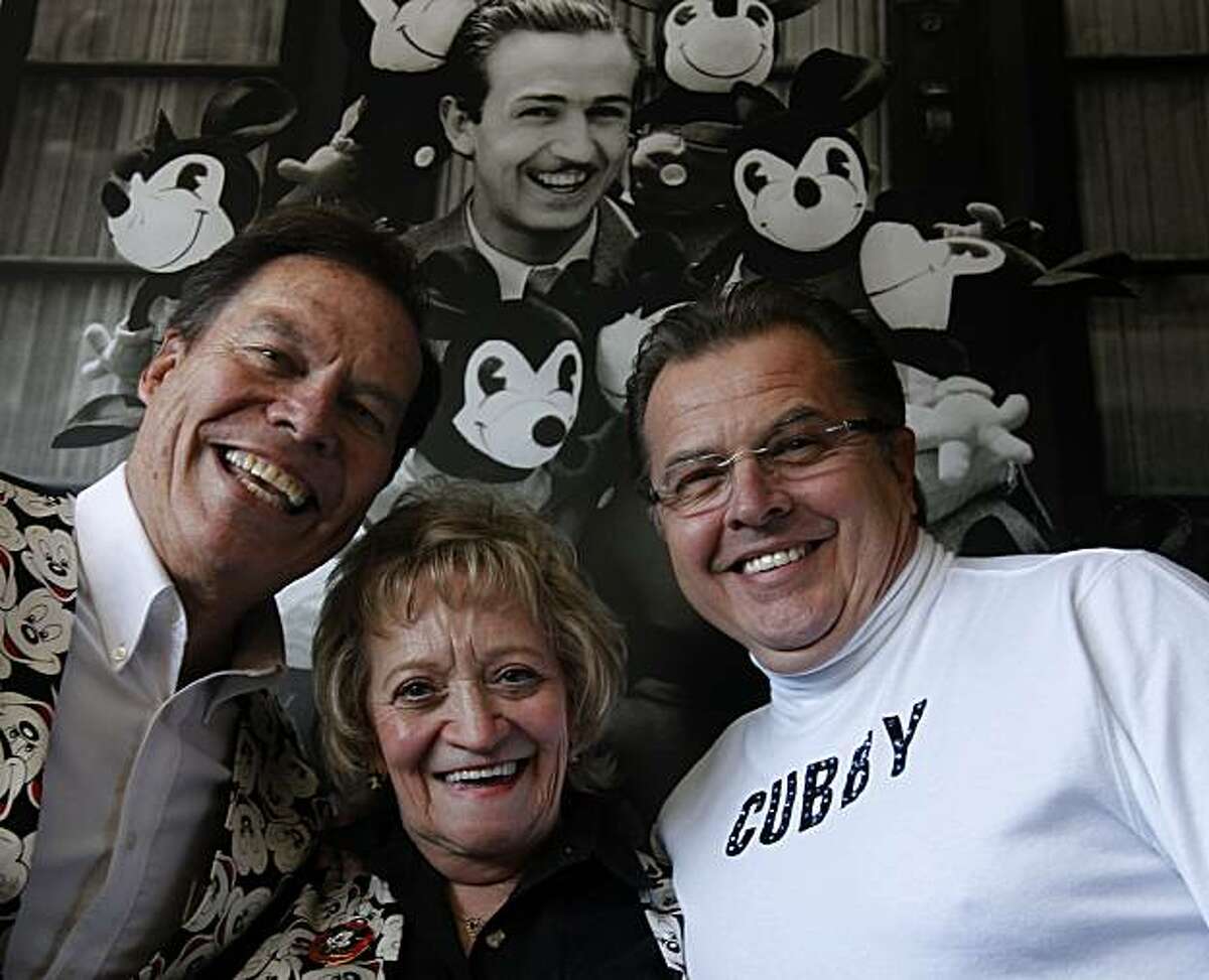 Mouseketeers reunite for M-I-C-K-E-Y M-O-U-S-E