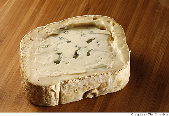 The Cheese Course: Italian blue without the bite