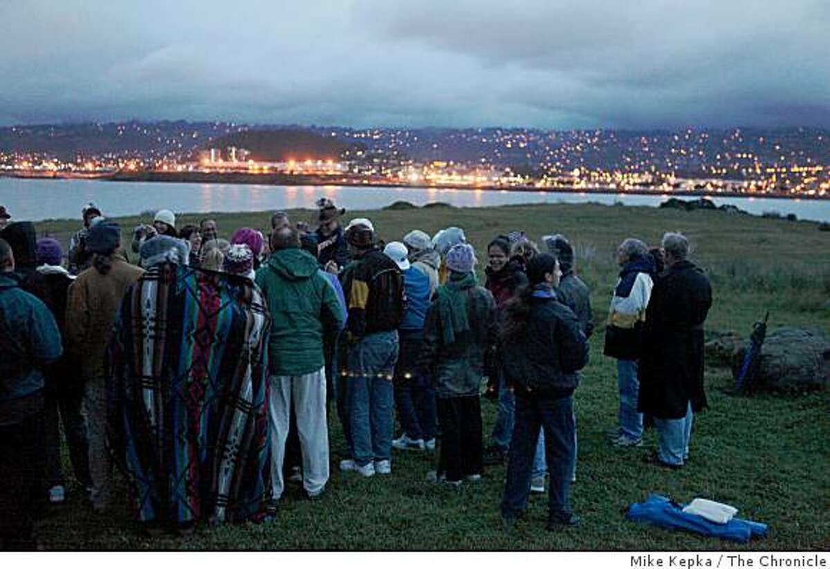 Jews bless sun in once-in-a-generation event