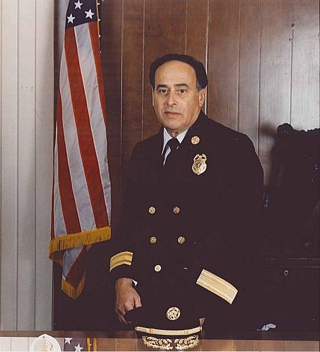 Joseph Medina, 1st minority S.F. fire chief, dies