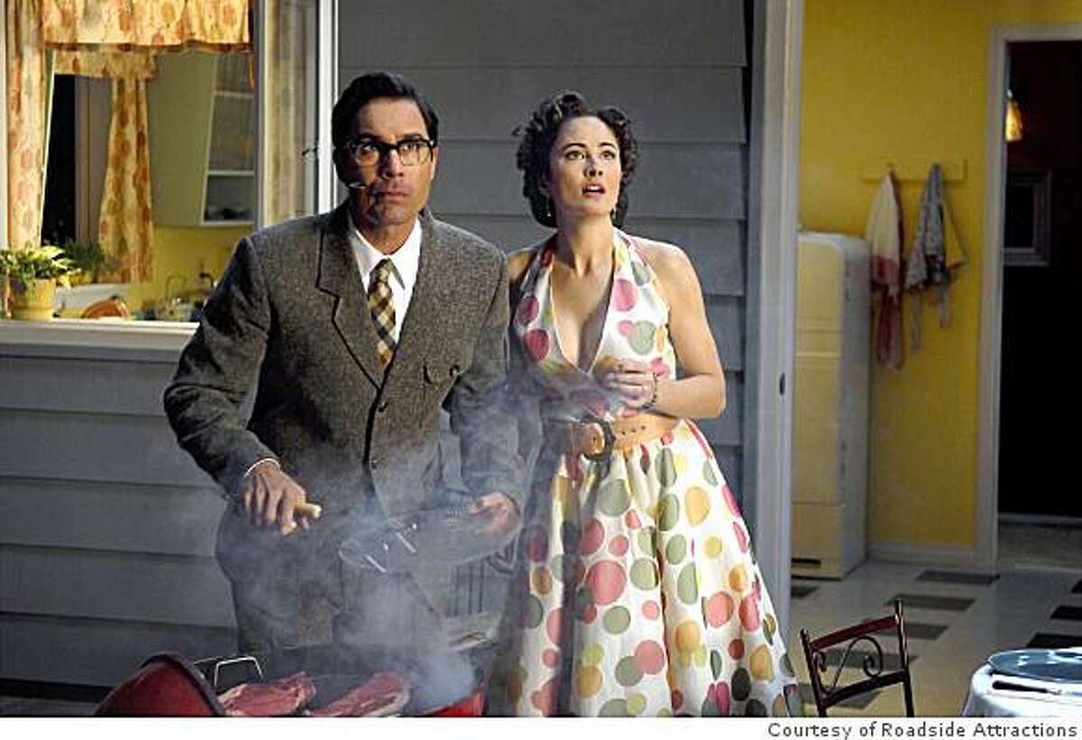 'Alien Trespass' fun trip to '50s sci-fi flicks