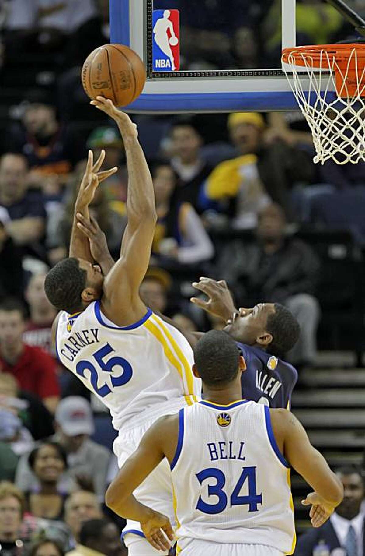 Monta Ellis' all-around game leads Warriors
