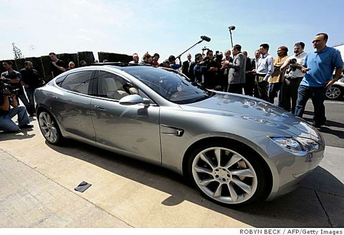 Republicans who once reviled Tesla, now praise it