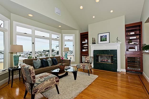 Noe Valley condo with views