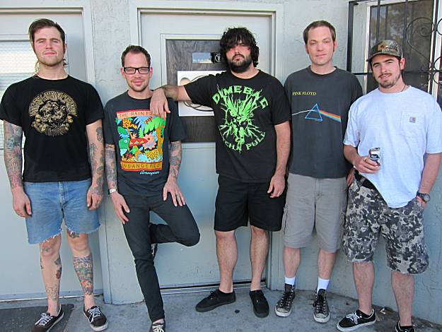 Sabertooth Zombie live is head-banging experience