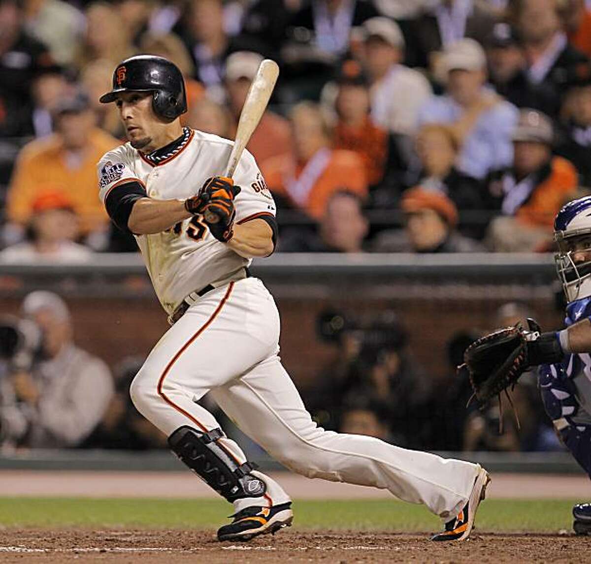 SF Giants come out swinging against Rangers' Lee