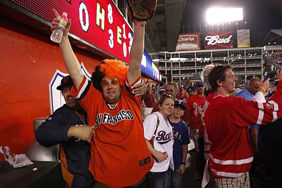 Madison Bumgarner pitches SF Giants to brink