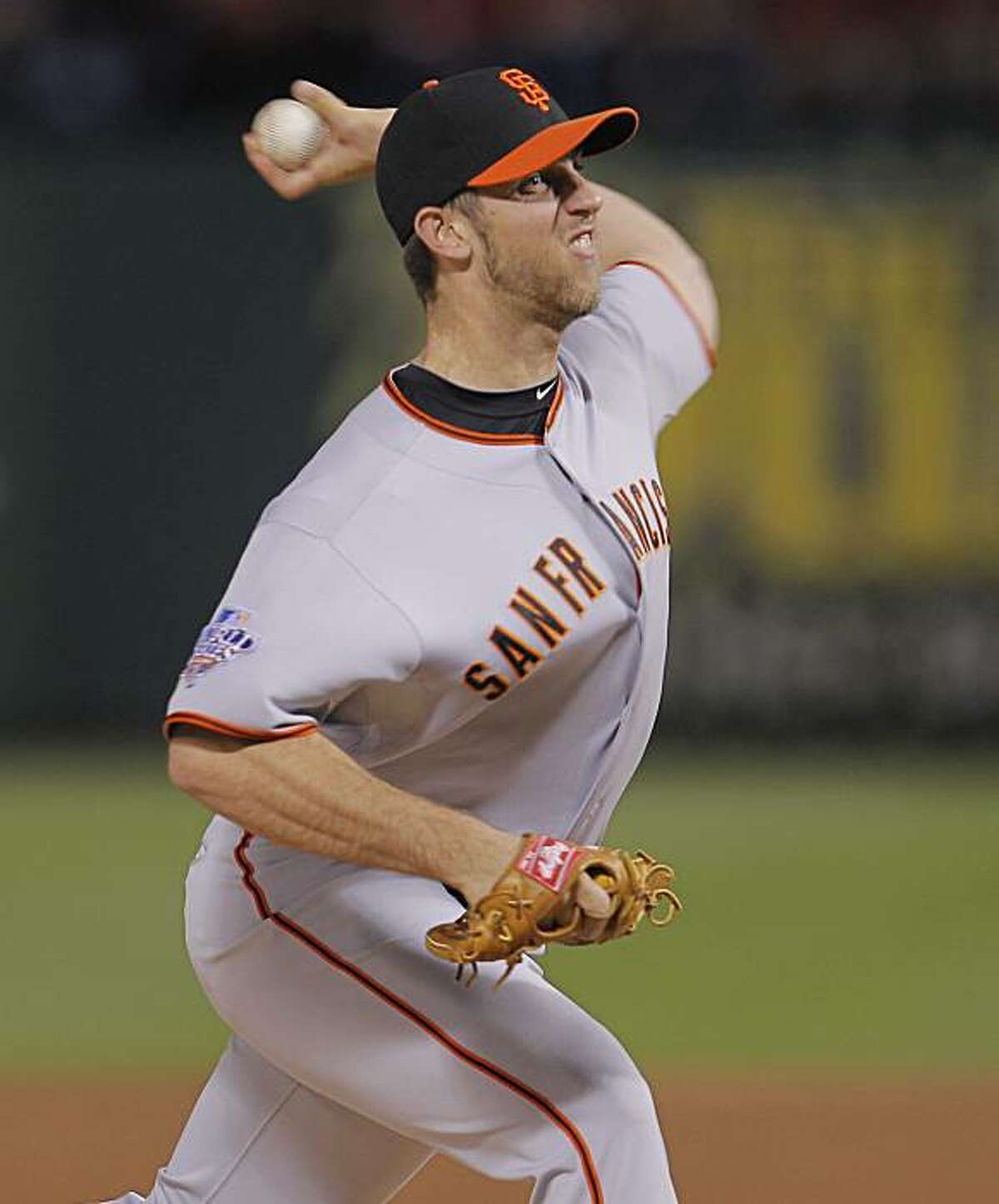 Madison Bumgarner pitches SF Giants to brink