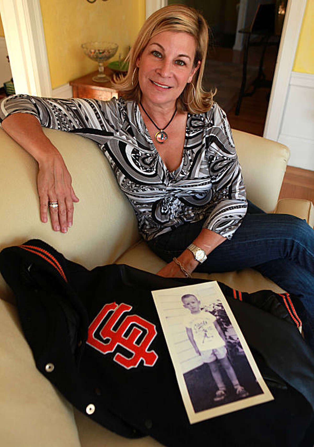 SF Giants' longtime fans have their own niche