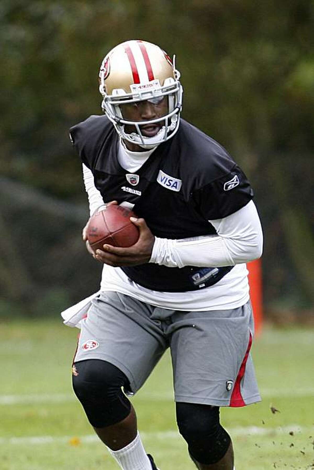 Choice to start Troy Smith wasn't Mike Johnson's