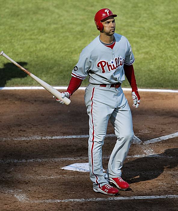 Philly bats must back Blanton in Game 4