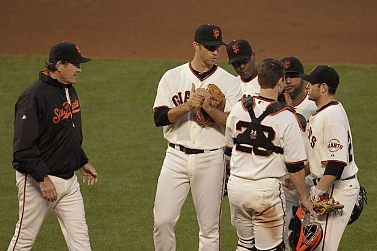 Giants: World Series 1 win away after Game 4 win