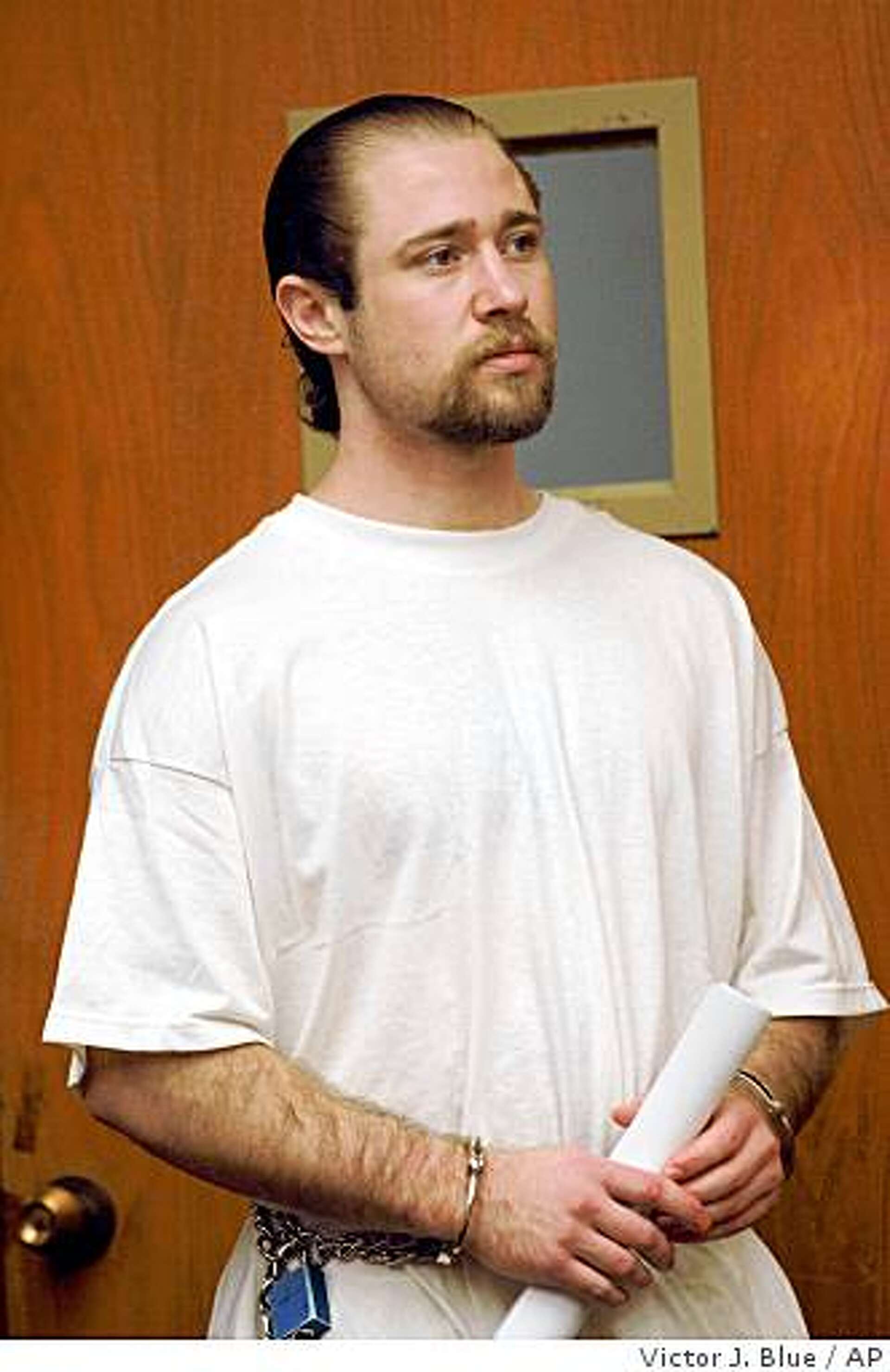 How suspect got spike into court puzzles police