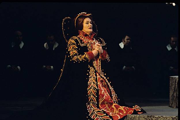 Sutherland didn't see self as great, husband says