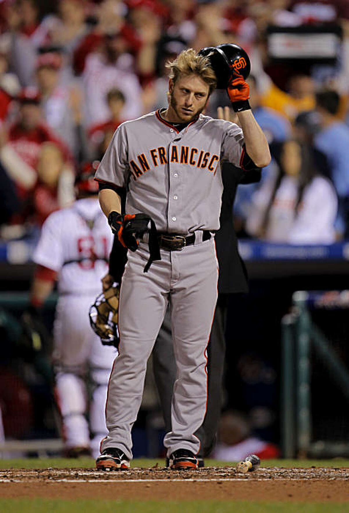 Philadelphia Phillies even series with Giants