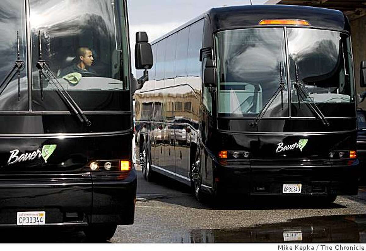 High-end buses to make bid for Lexus commuters