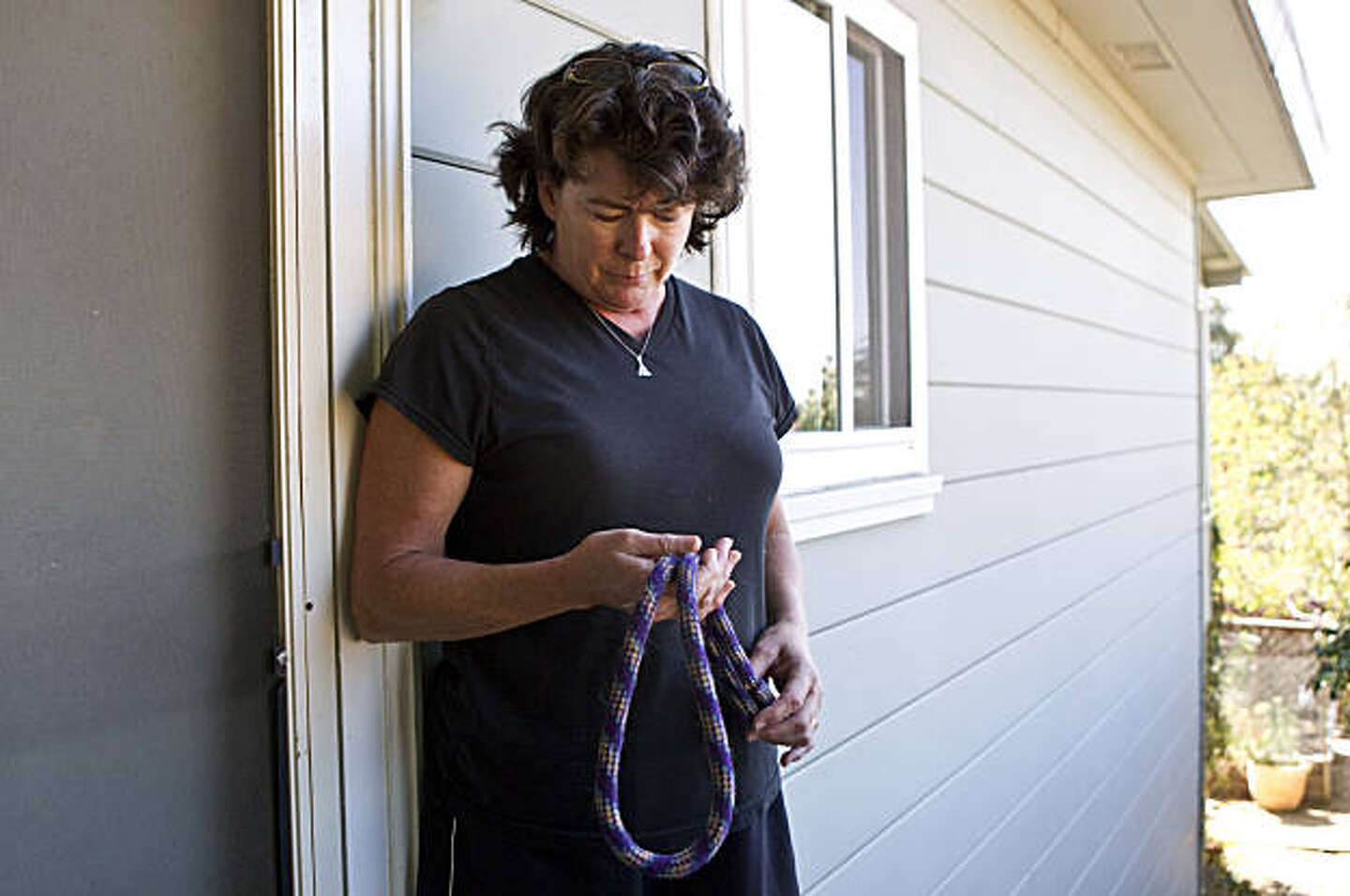 Answering alarm, Oakland police kill family dog