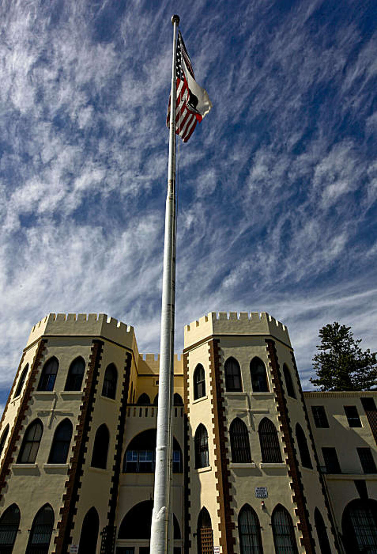 San Quentin gives glimpse of new injection space