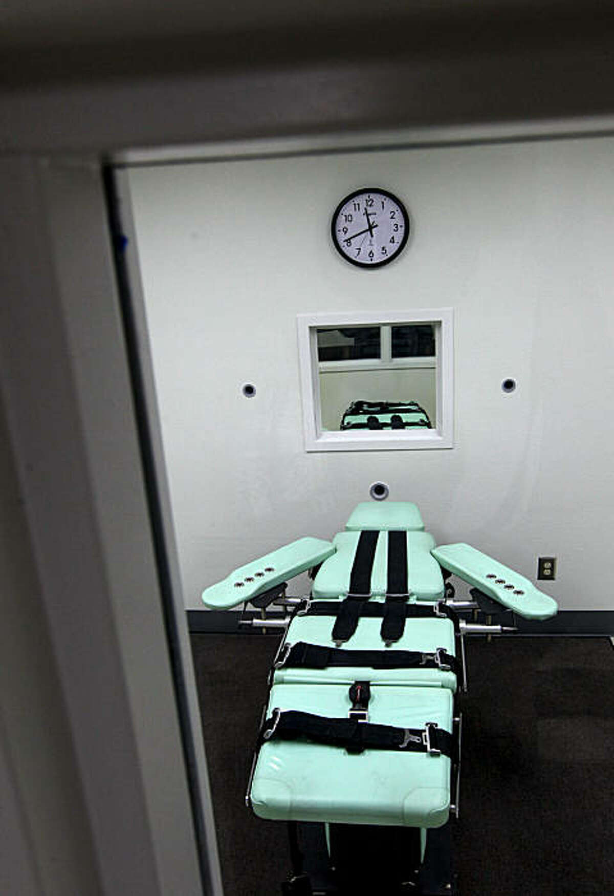 San Quentin gives glimpse of new injection space