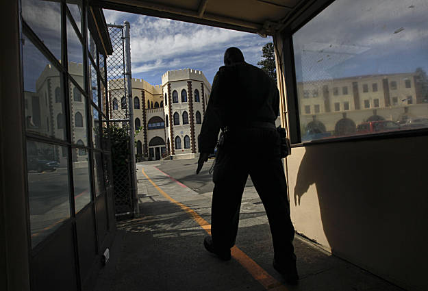 San Quentin gives glimpse of new injection space
