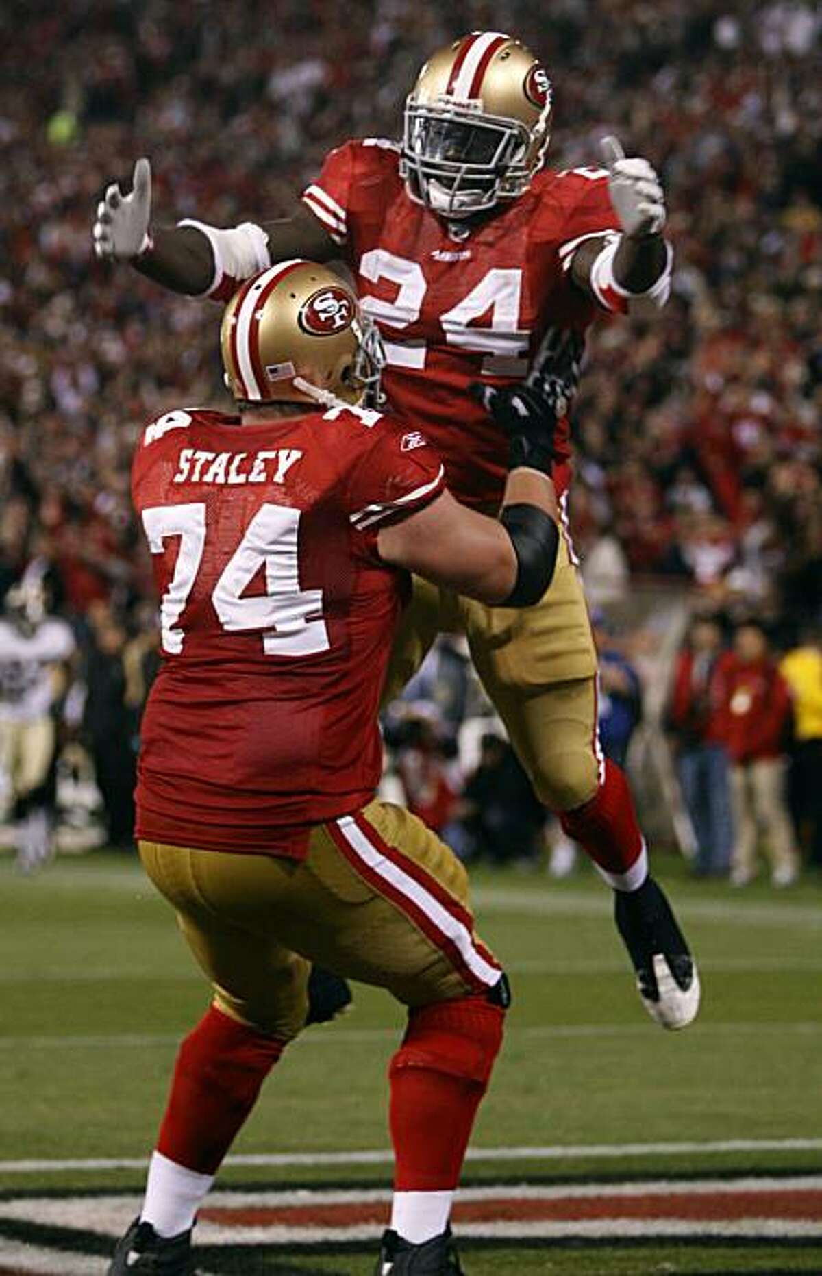 49ers retire Hall of Famer Jerry Rice's No. 80