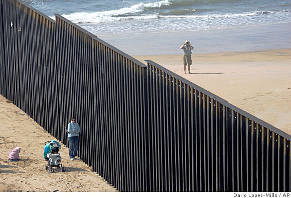 Fence transforms once-tranquil border town