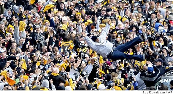 Steelers thrill fans in 'Sixburgh' parade