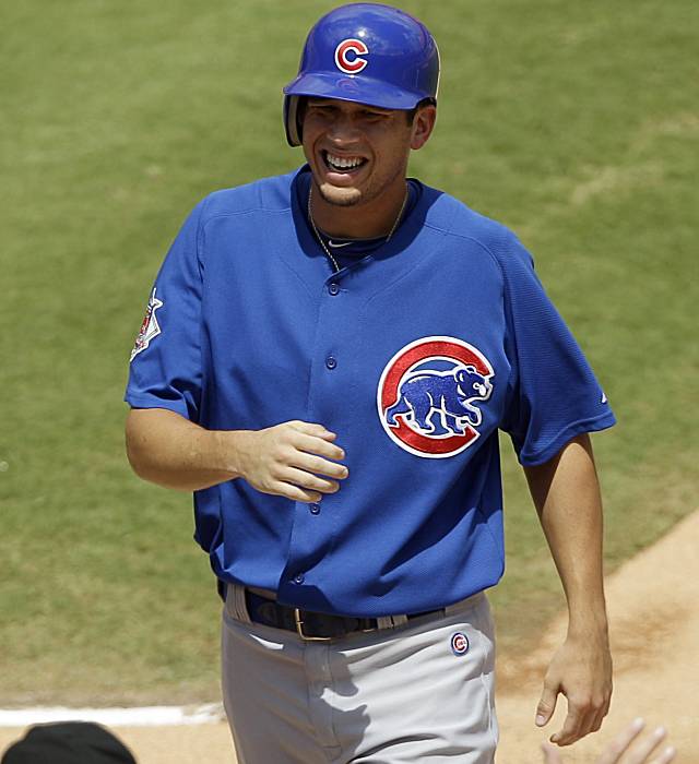 Bat sliver punctures chest of Cubs' Colvin