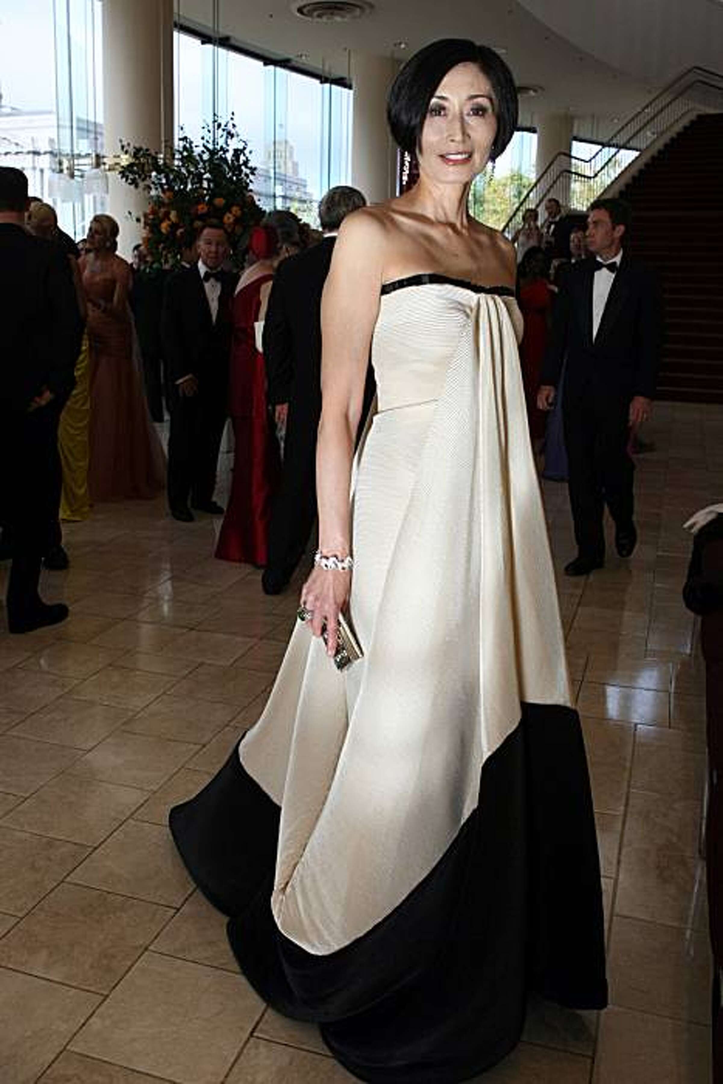 San Francisco Symphony gala gown poll