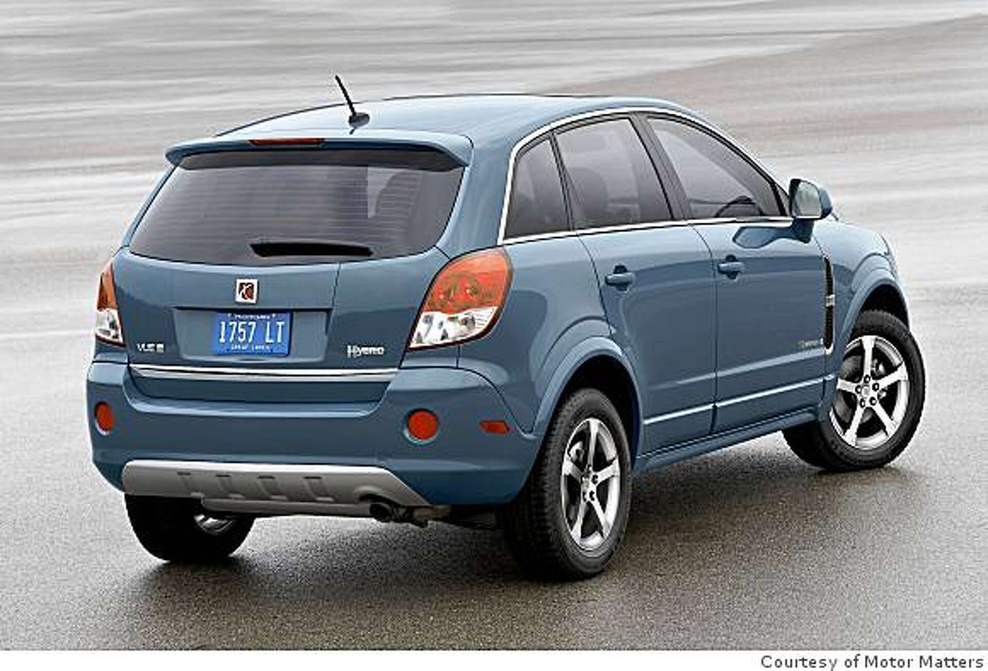 Redesigned Saturn Vue Hybrid offers upscale looks at low cost