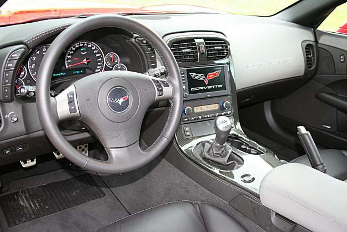 2011 Corvette Grand Sport summons 1960s racing heritage