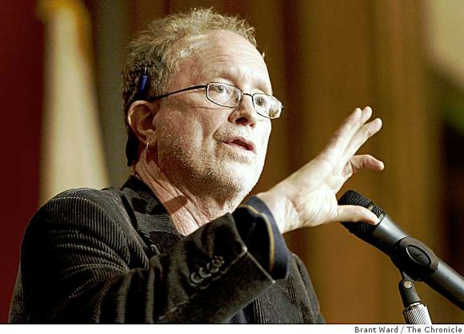 '60s radical Ayers cheered, booed at St. Mary's - SFGate